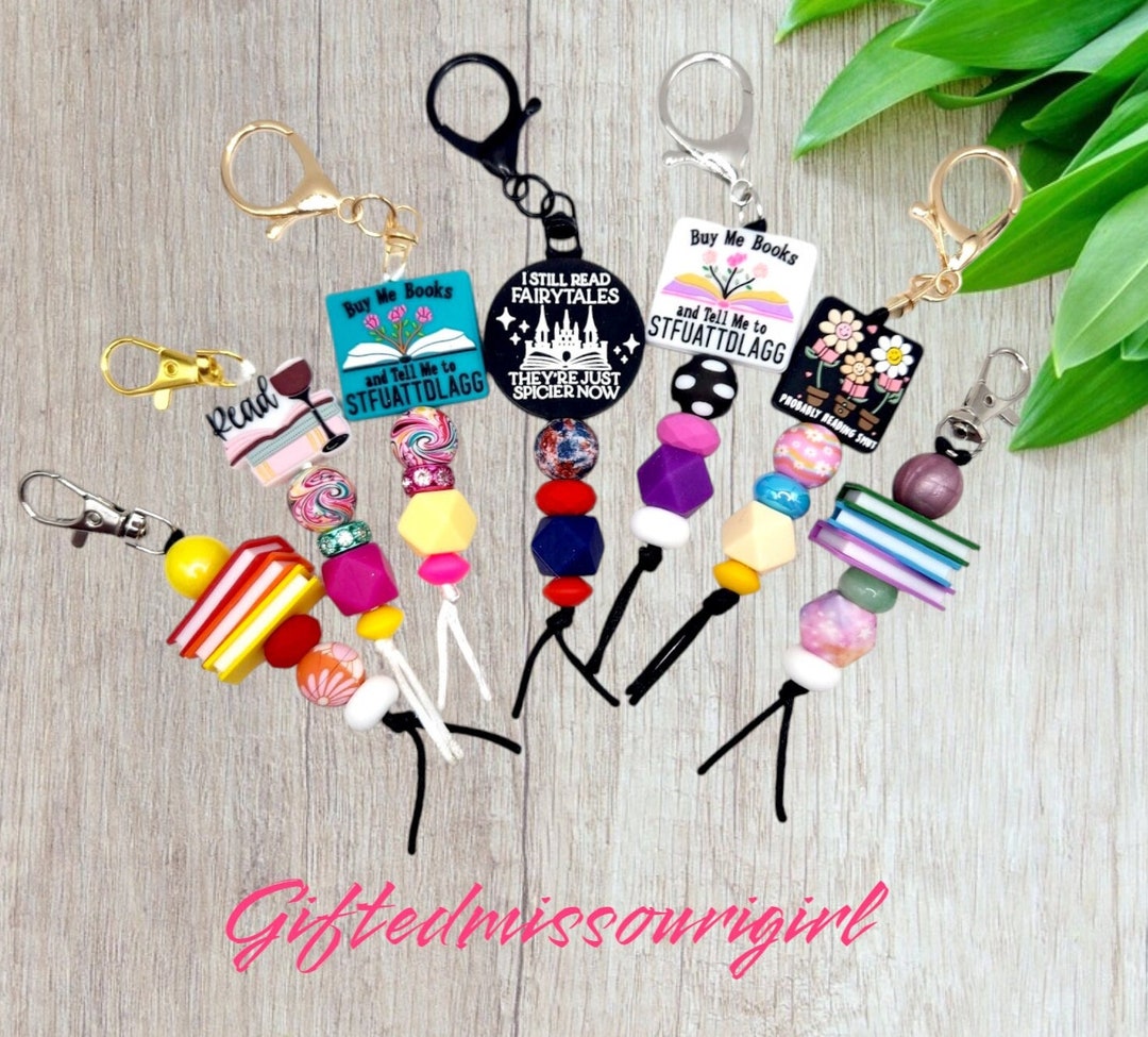 Book Themed Beaded Key Chain // Many Options // Ready to Ship 6/24 - Etsy