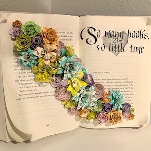 Book Art, Sculpture, Paper Flower, Reading Lover's Coffee Table Book ...