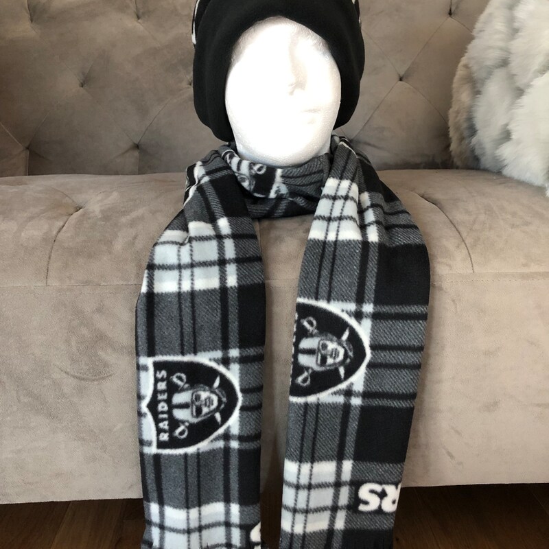 Crochet Raiders Beanie - Etsy