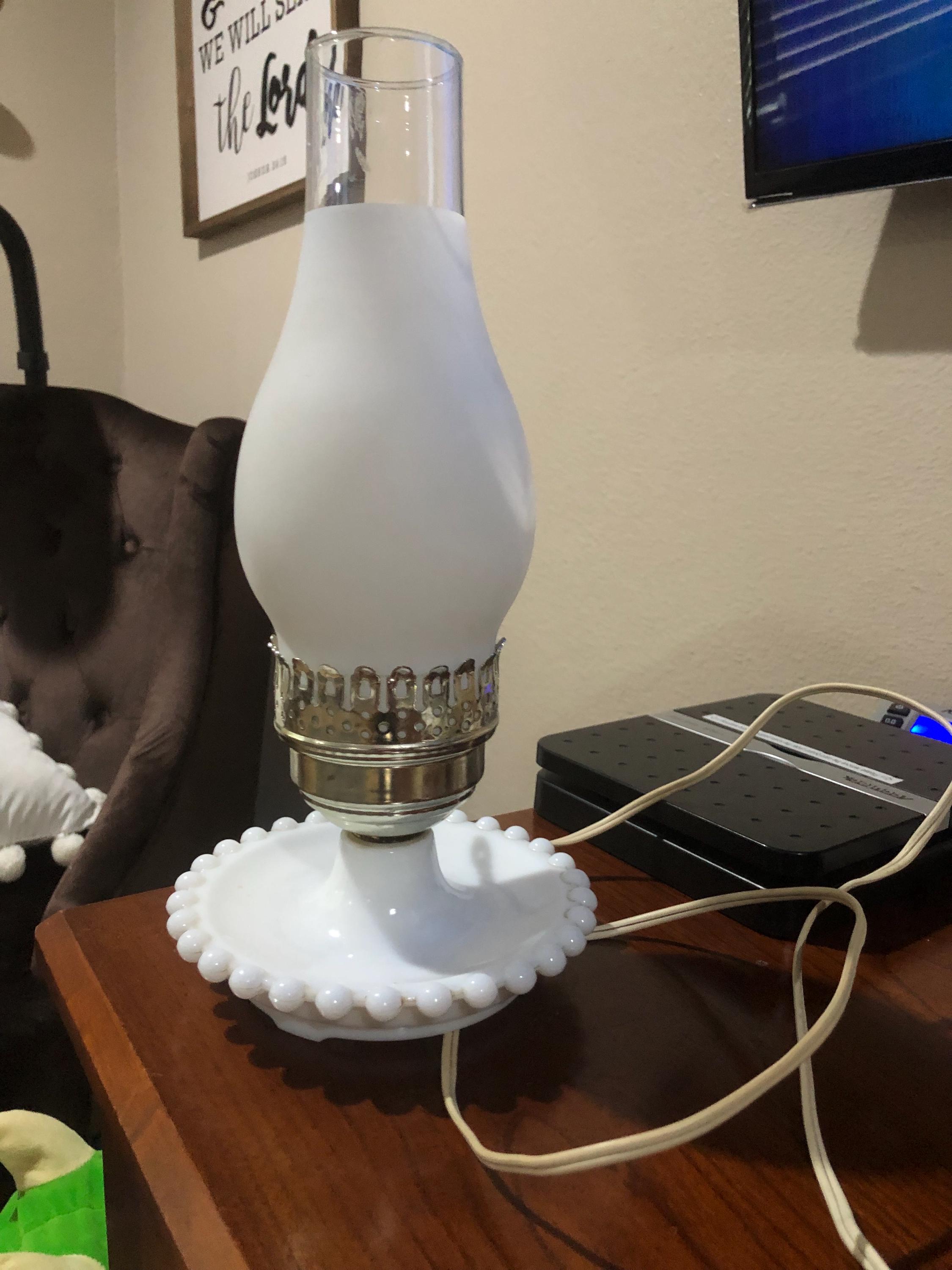 Vintage Fenton White Milk Glass Electric Desk Lamp - Etsy