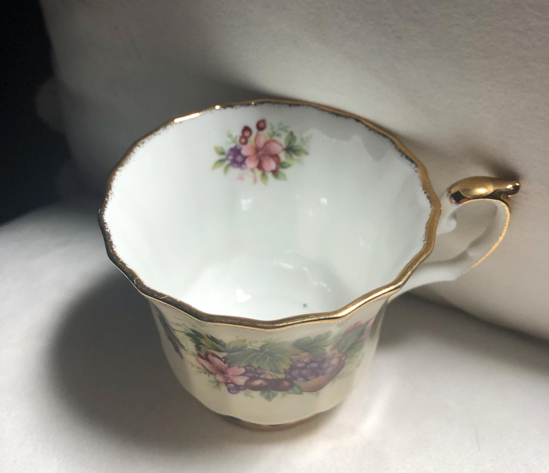 Vintage Elizabethan Staffordshire Tea Cup From England - Etsy