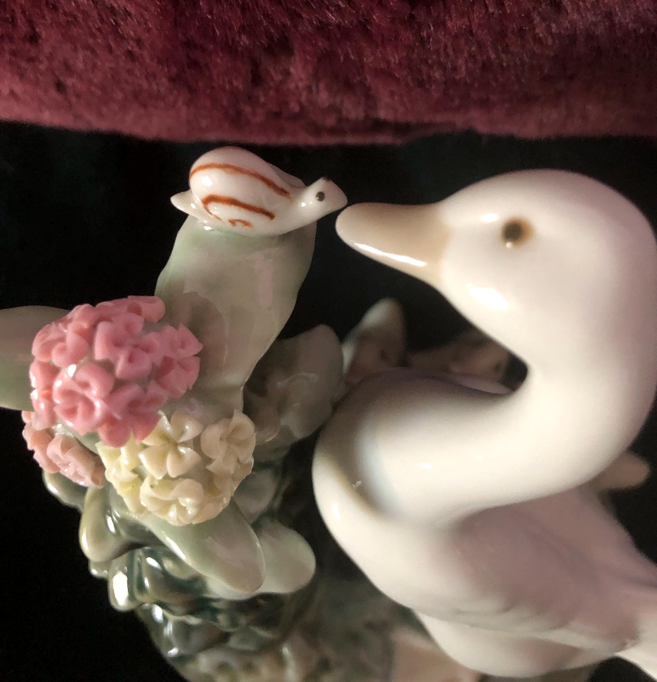 Lladro Antique Porcelain “how Do You Do” Mamma Duck and Ducklings - Etsy
