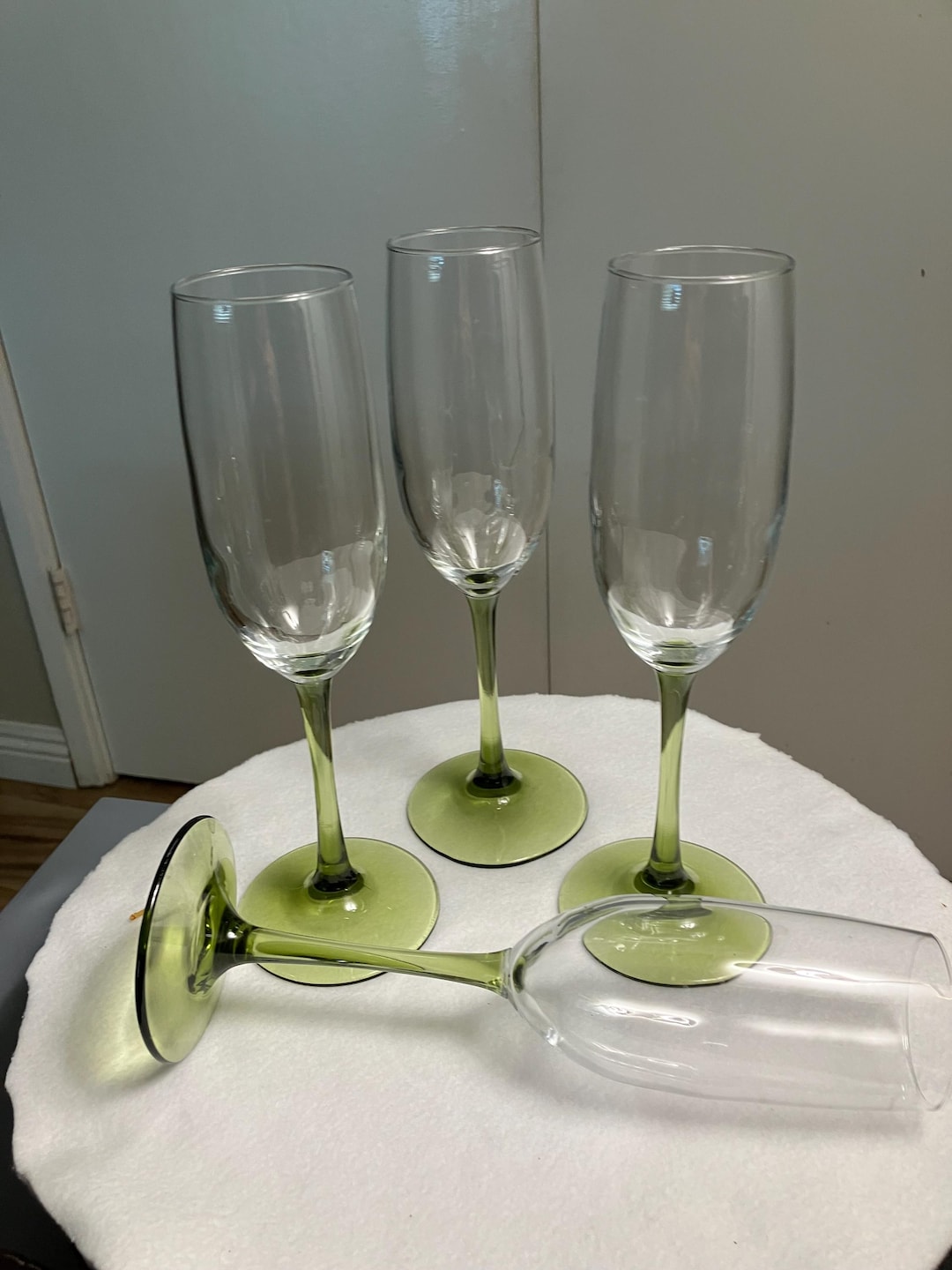 Vtg Libbey Clear Cup and Olive Green Stem Champagne Flutes. Set of 4 - Etsy