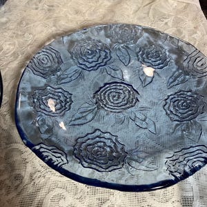 Vtg IVV Italy 3 Pc Light Blue Textured Rose Floral Glass Dinner Setting ...