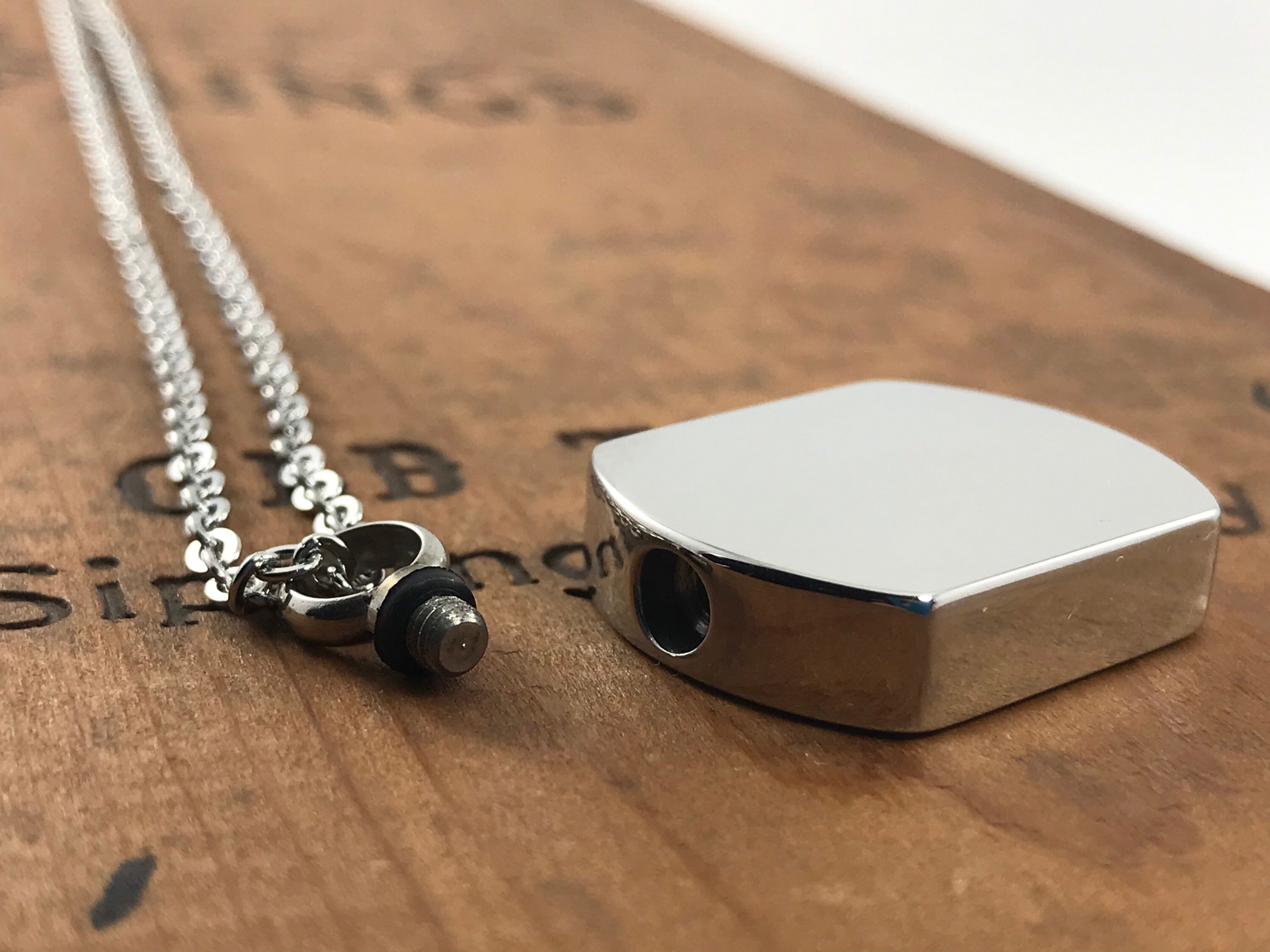 Personalized Cremation Urn Pendant Custom Engraved Urn - Etsy España