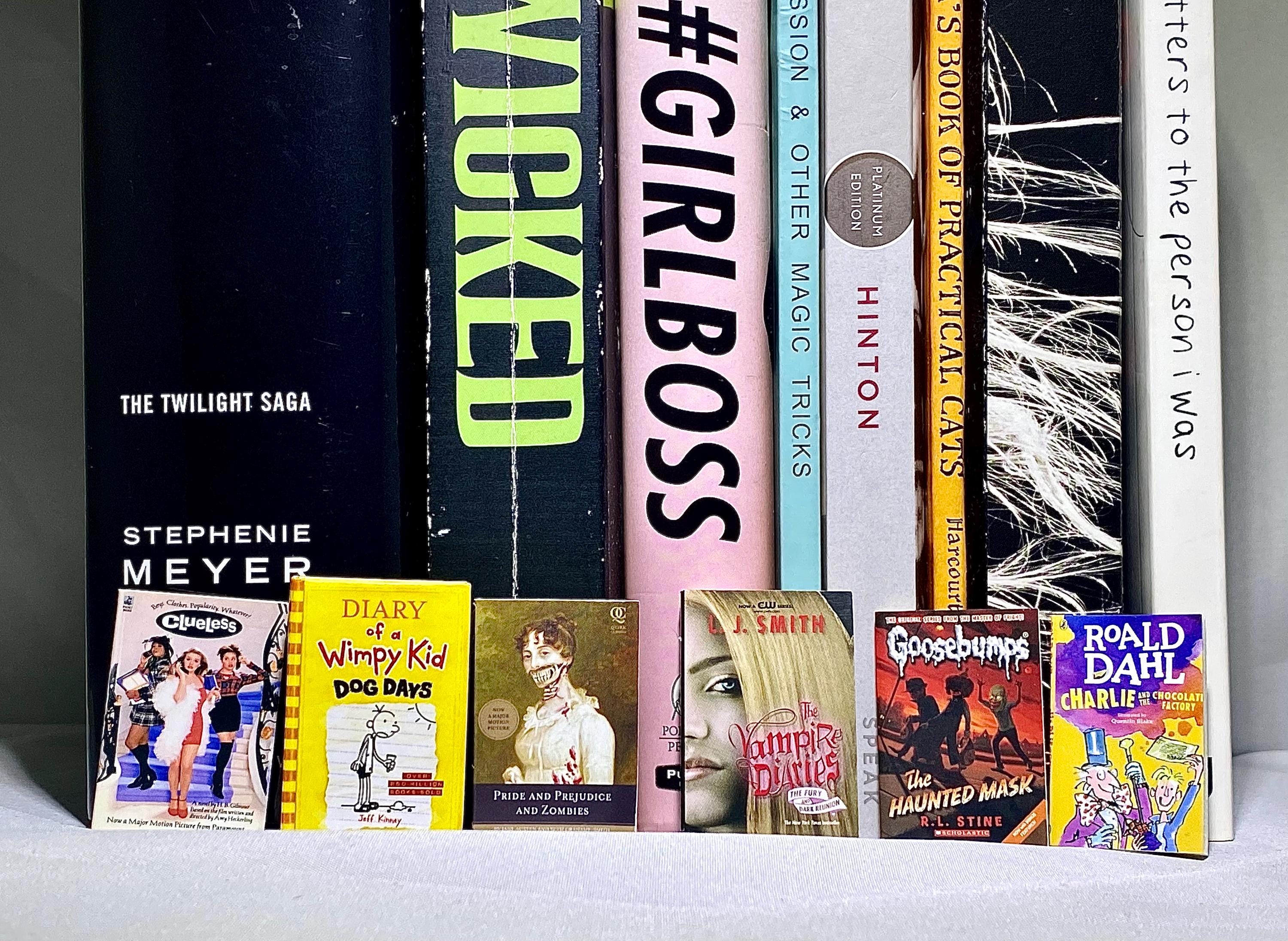 Goosebumps Mini Book Magnet - Etsy