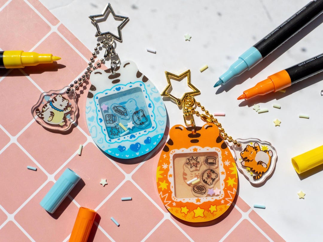 Tamagotchi Tiger Shake Shake Keychain: Kawaii Couple/bestie Gift - Etsy