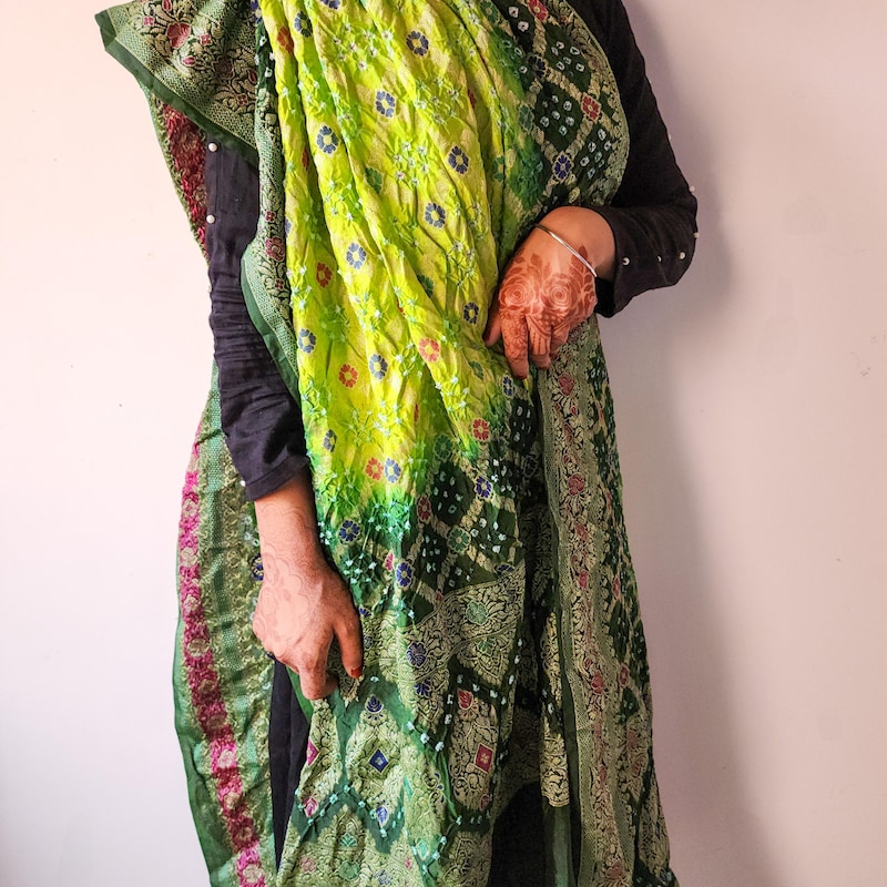 Bandhni Indian Dupatta - Etsy