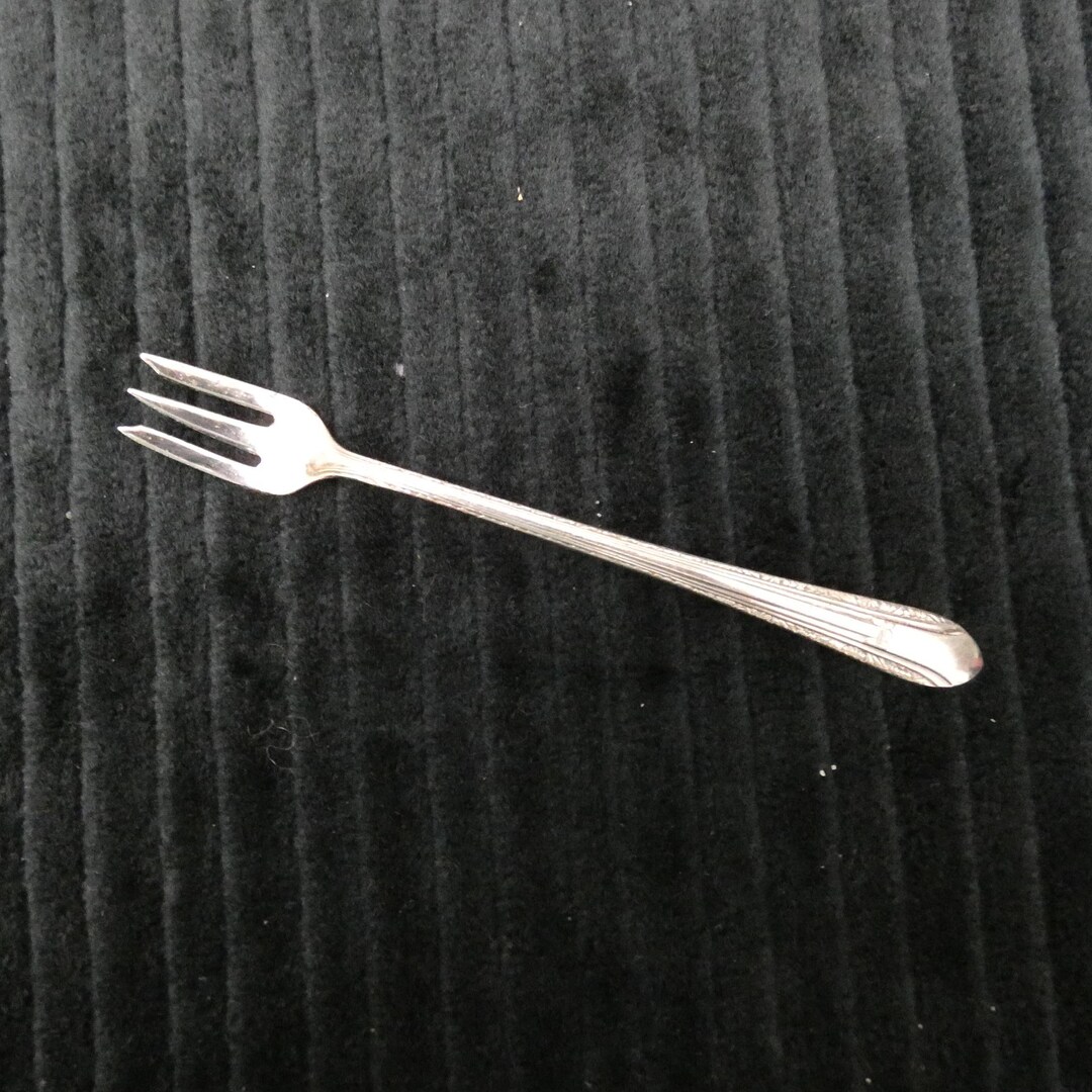 Vintage Wm Rogers Silverplate Pickle or Relish Fork - Etsy