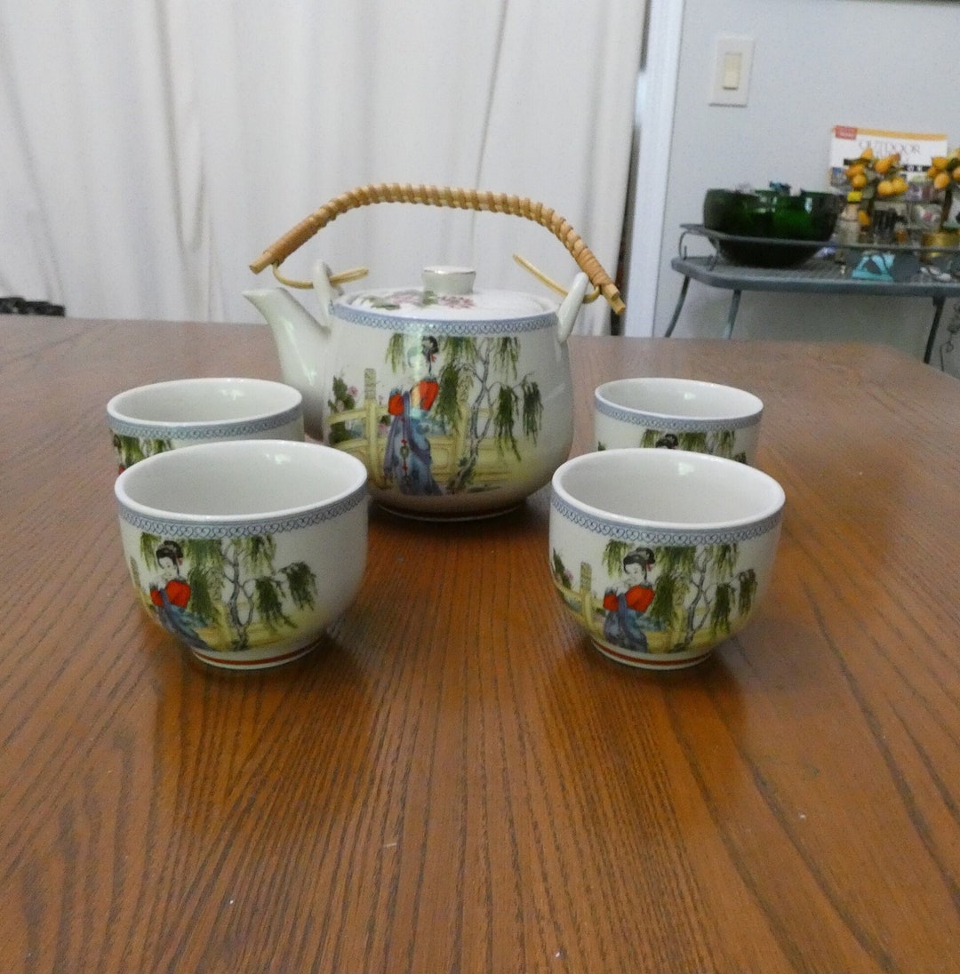 Vintage Ceramic Asahi Asian Tea Set Teapot With 4 Tea Cups Lady in ...