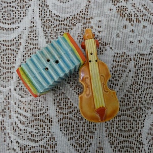 Vintage Ceramic Musical Instrument Salt and Pepper Shakers Violin and ...