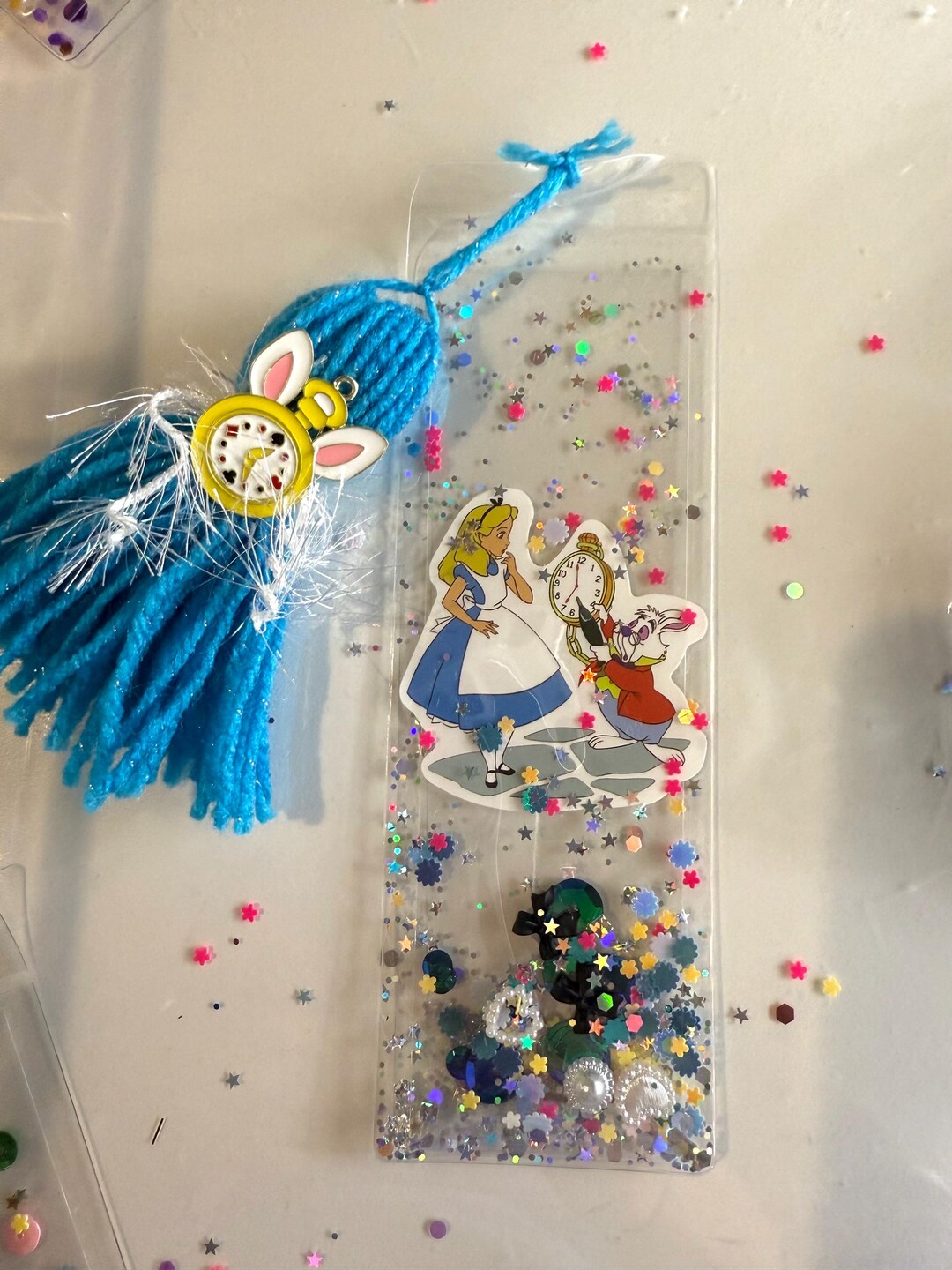 Alice in Wonderland Glitter Shaker Bookmark, Disney Gift, Kids Gift ...