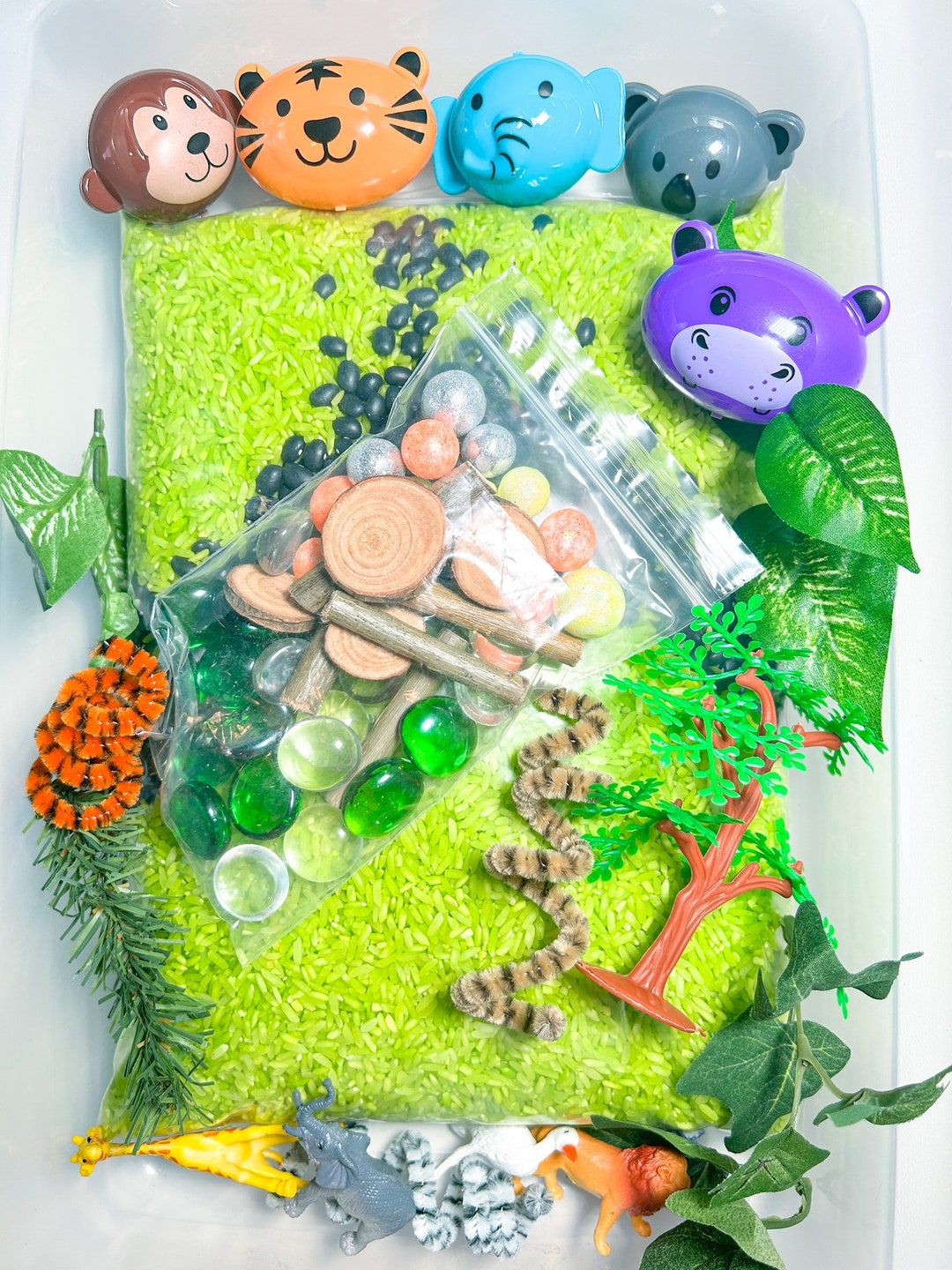 Animal Sensory Bin, Sensory Bin, Jungle Sensory Bin, Zoo Sensory Bin ...