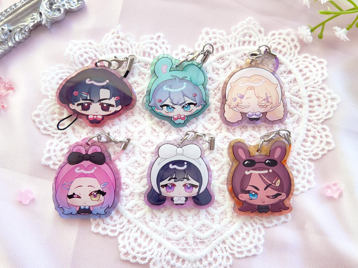 Alien Stage Mini Charms - Mizi, Sua, Ivan, Till, Luka, Hyna Alnst - Etsy
