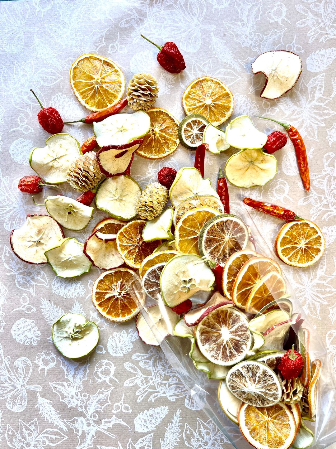 250 - 750g Dried Fruit Cone Mix, Natural Scented Dried Fruit Pot Pourri ...