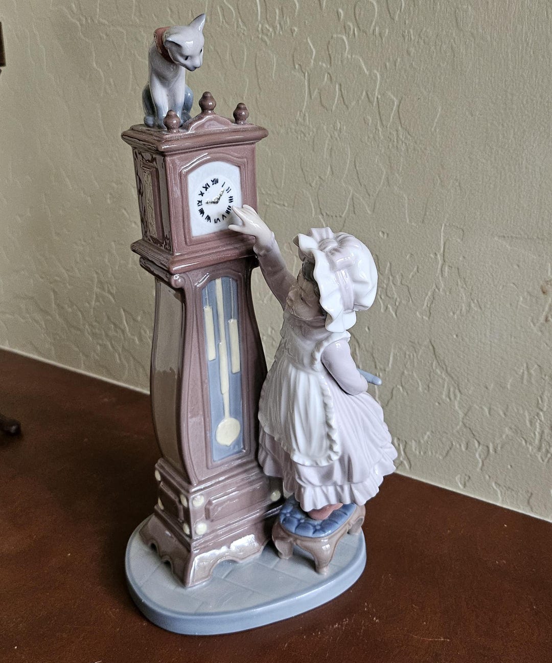 Lladro “bedtime” 5347 Porcelain Figurine Girl With Clock and Cat - Etsy