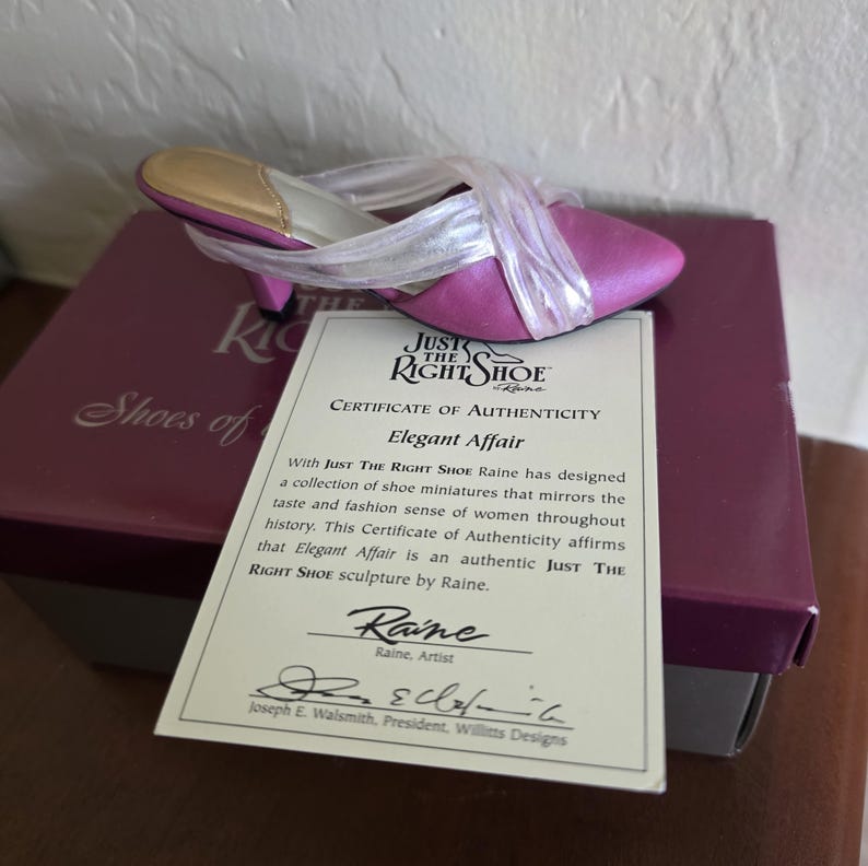 Vintage Just the Right Shoe Raine Willitts Designs Selection. Sold ...