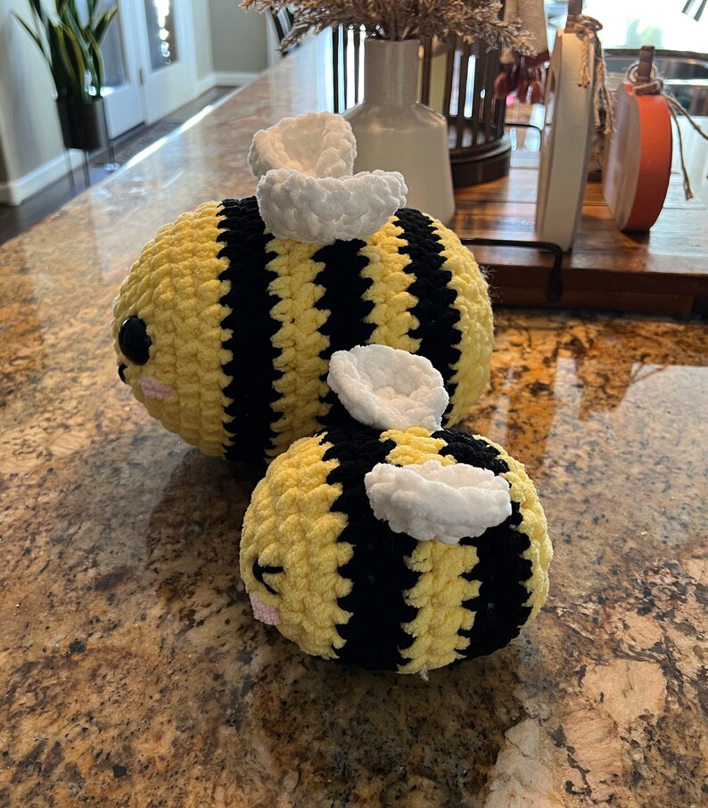 Crochet Large Chunky Bee - Etsy