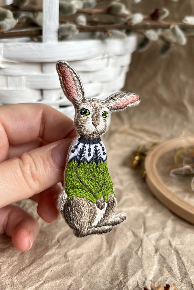 Brooch the Hare Hand Embroidery - Etsy