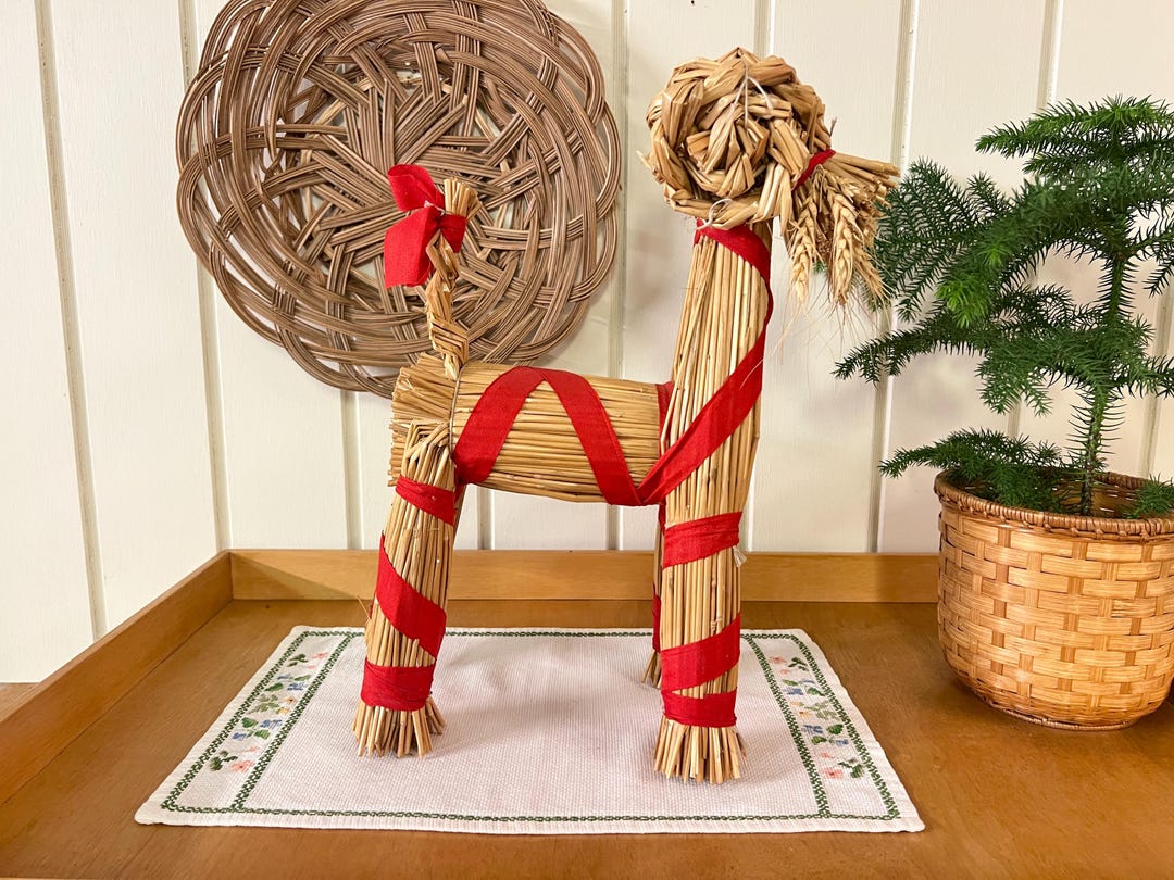 Danish XL Straw Goat 35cm | Julebuk | Scandinavian Christmas Decor ...