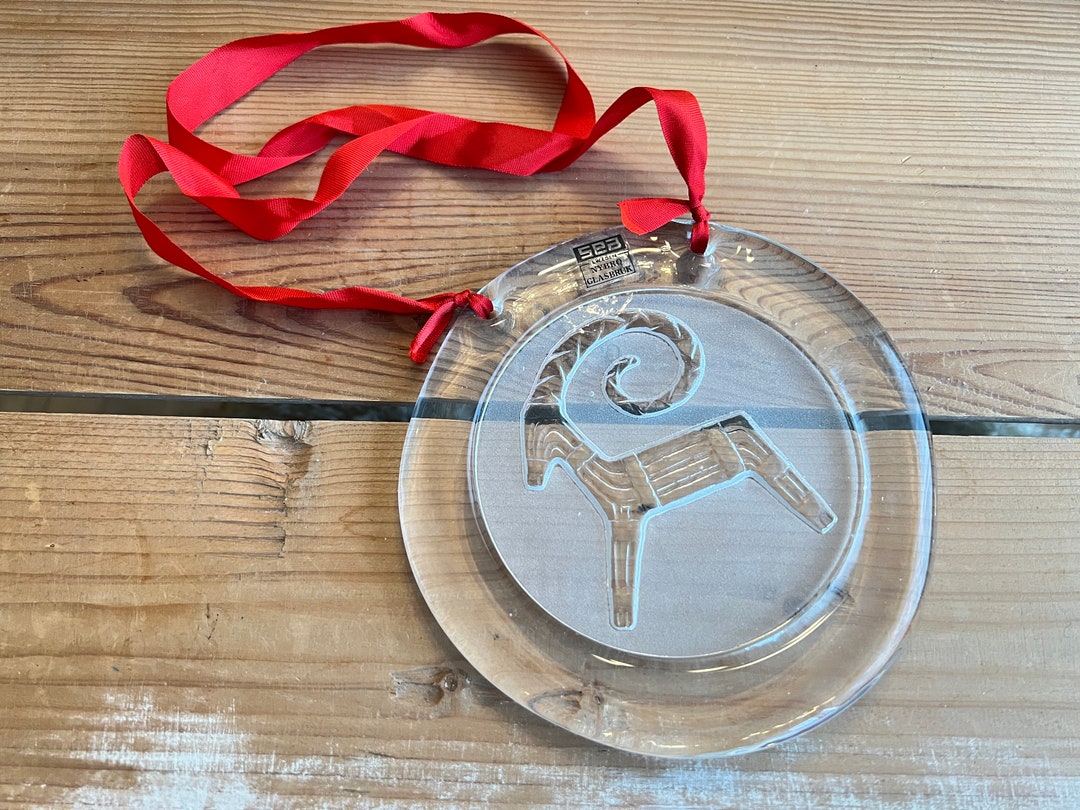 Vintage Nybro Glasbruk Suncatcher by Paul Isling Straw Goat - Etsy