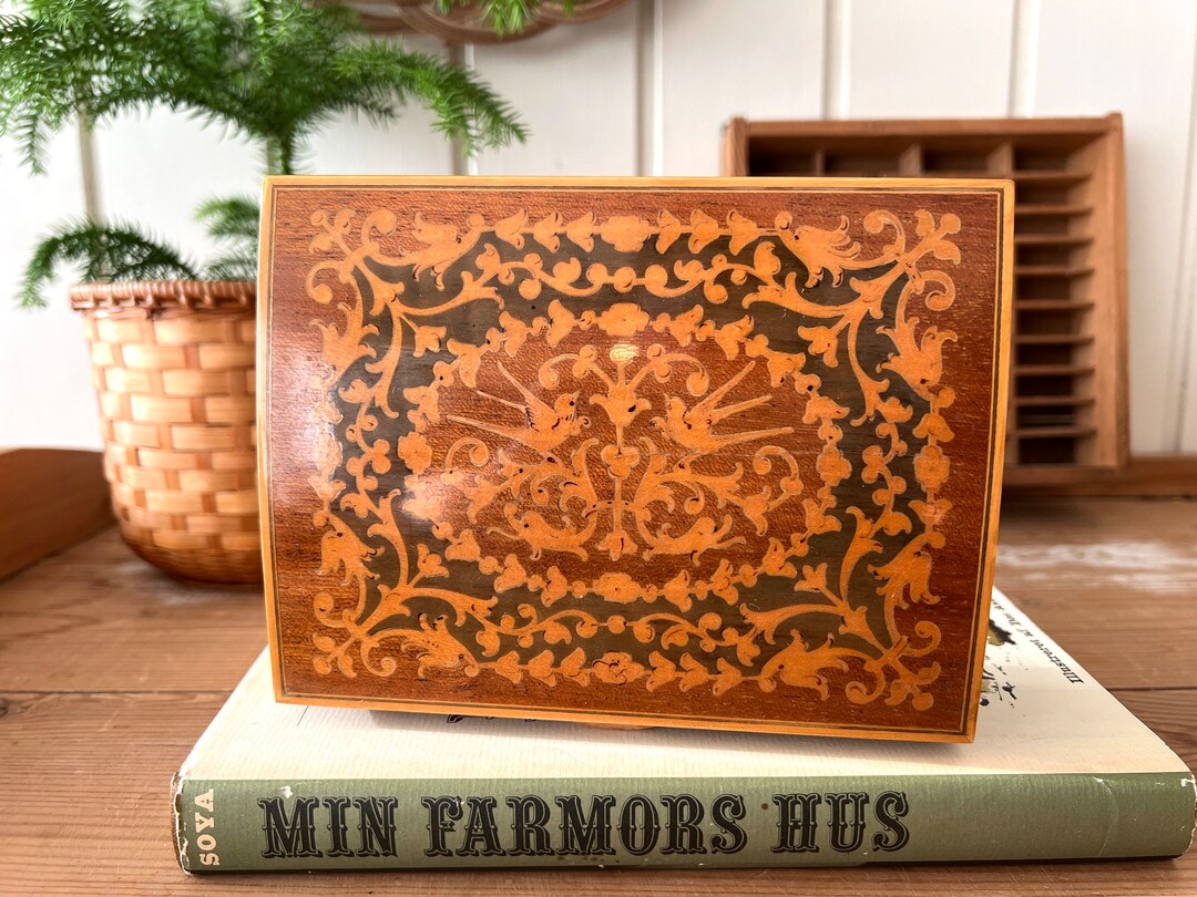 Vintage Wooden Cigar Box | Mid Century Cigar Holder | Decorative Box ...