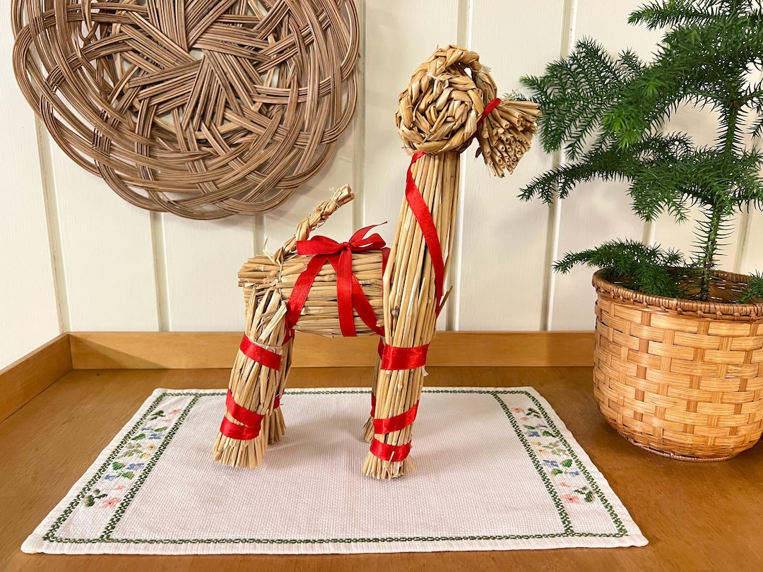 Danish Straw Goat 29cm | Julebuk | Scandinavian Christmas Decor ...