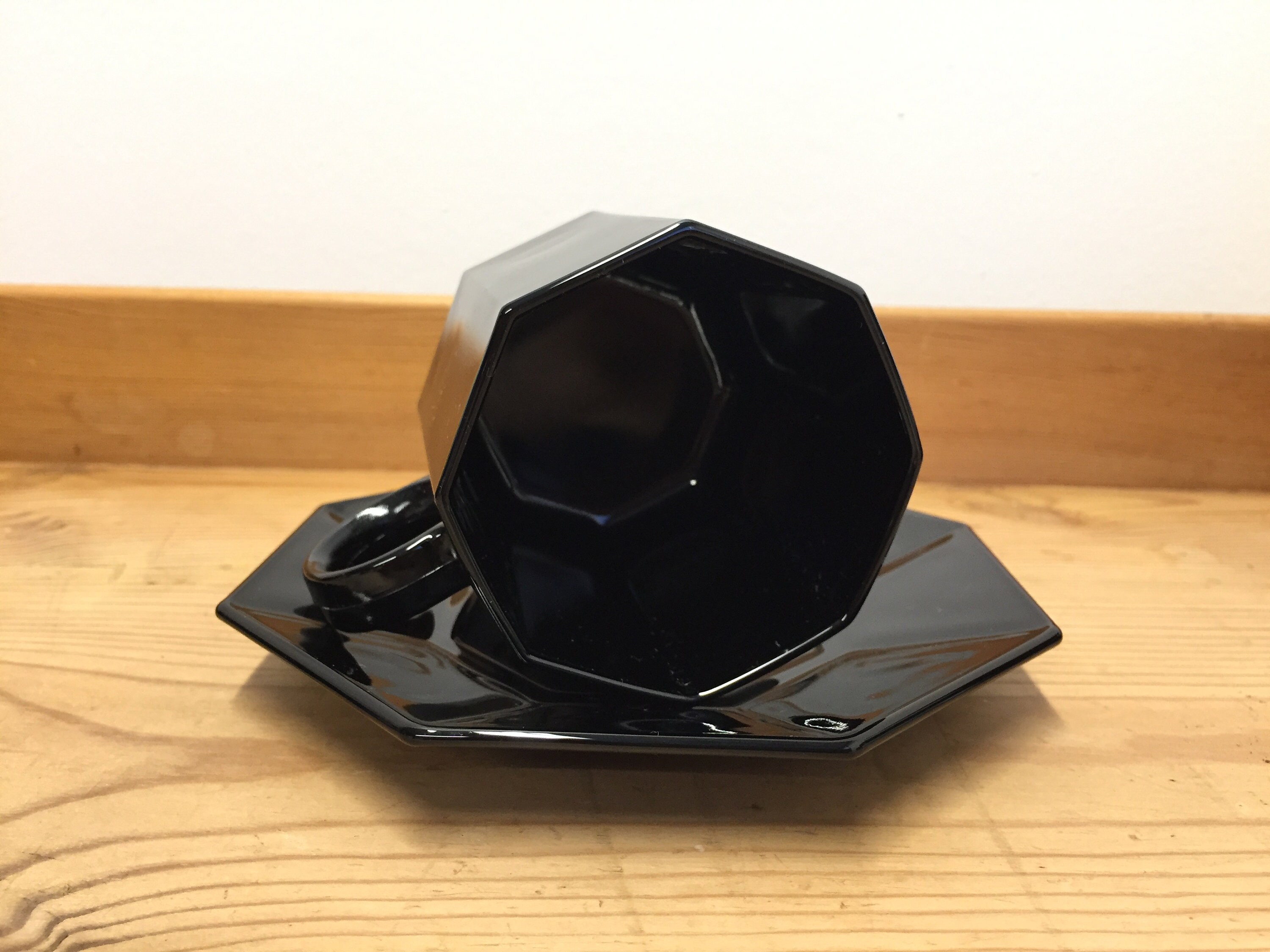 4 Vintage LUMINARC Octime Octagonal Cups and Saucers in Black | Etsy