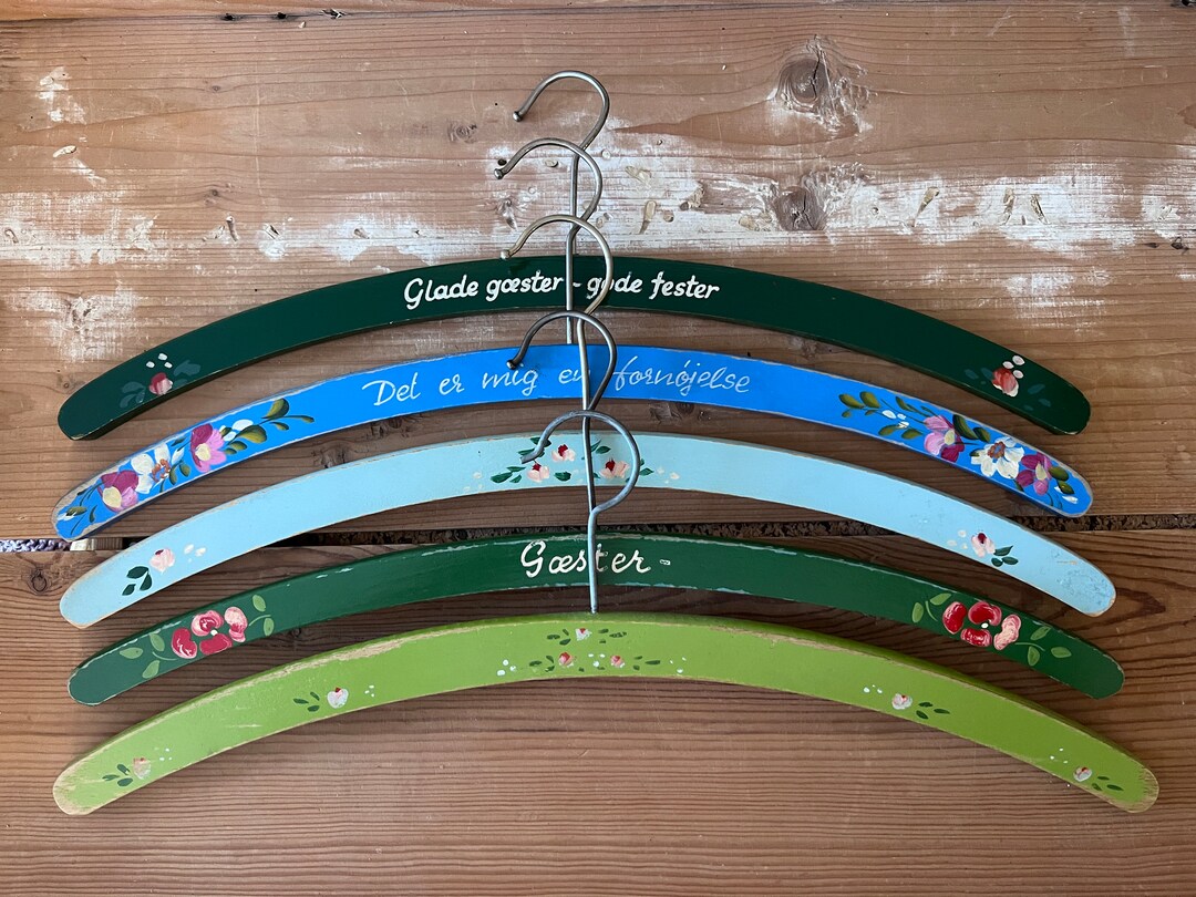 5x Vintage Coat Hangers Set of 5 Painted Wood Clothes Hangers Mid ...