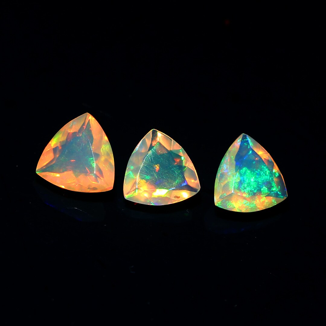 Ethiopian Opal Gemstone - 7mm Trillion Faceted AAA Quality, 2 Carat (3 ...