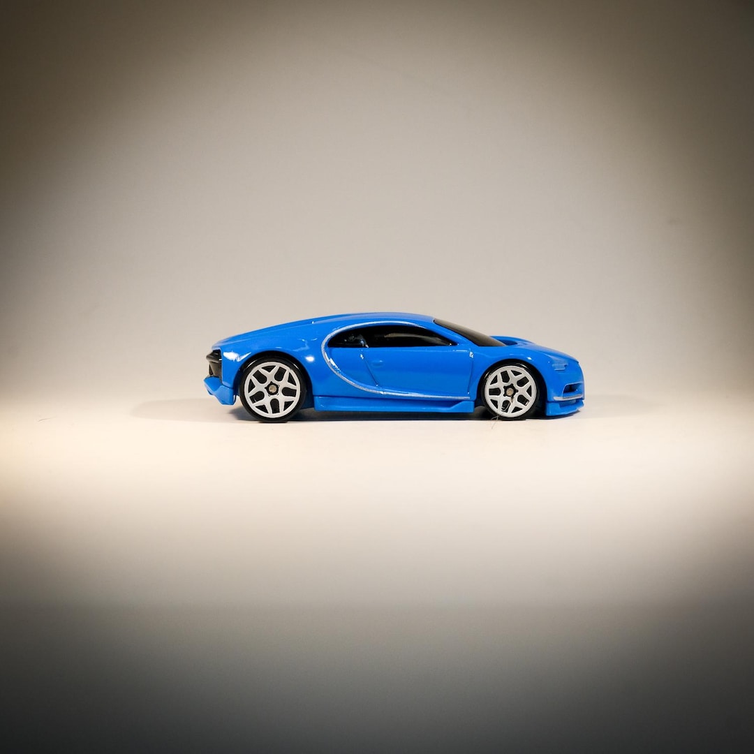 Hot Wheels '16 Bugatti Chiron - HW Exotics 5-pack - Etsy