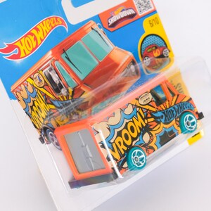 Hot Wheels Combat Medic - HW ART CARS (o) - Etsy