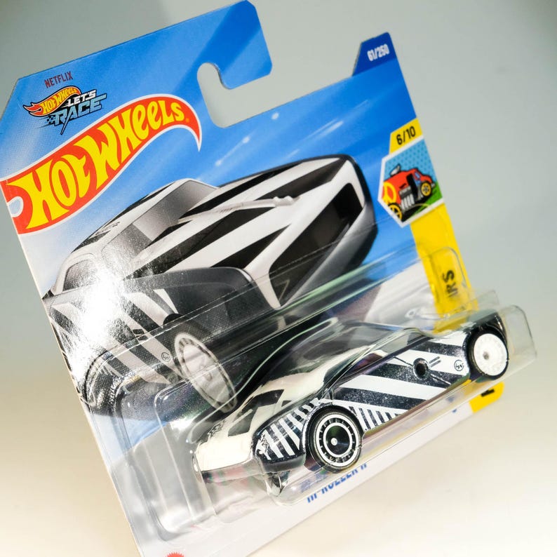 Hot Wheels Hi-roller II Super Treasure Hunt - Netflix Let's Race Art ...