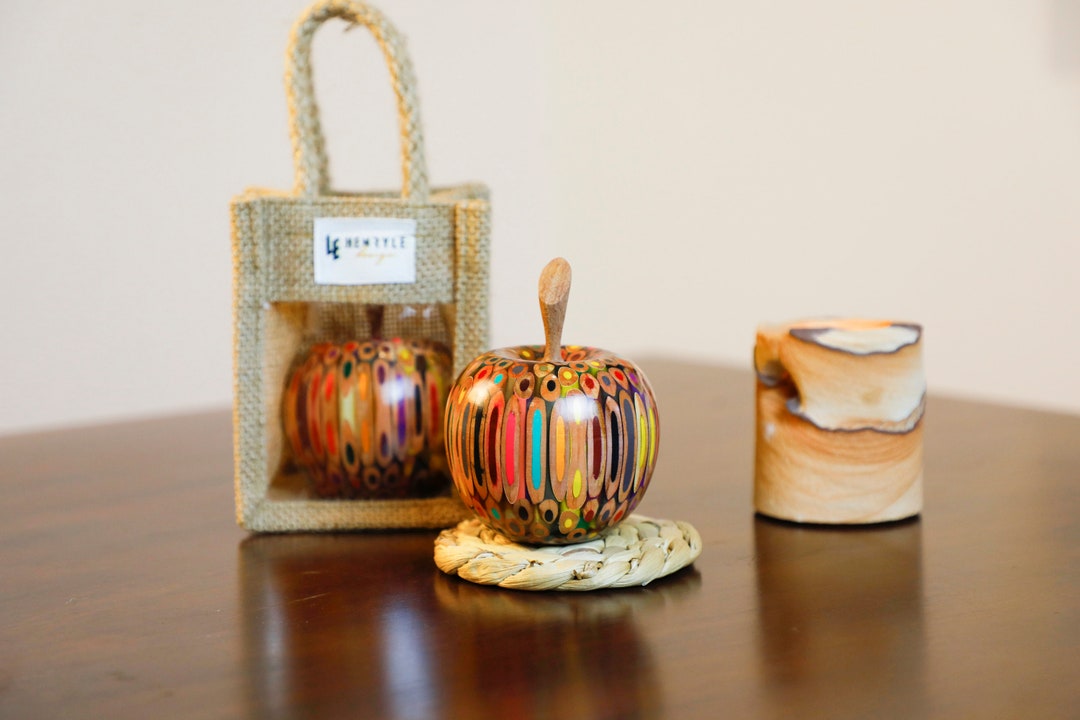 Handmade Apple Ornament - Resin Art Fruit Decor - 2.7" * 4.3" (S ...