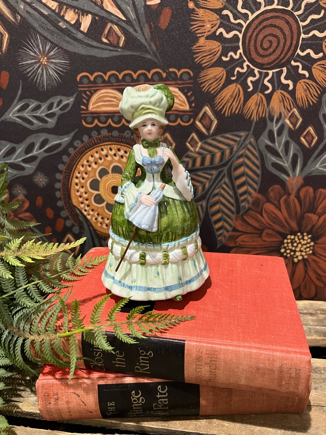 Vintage Victorian Lady Music Box - Etsy