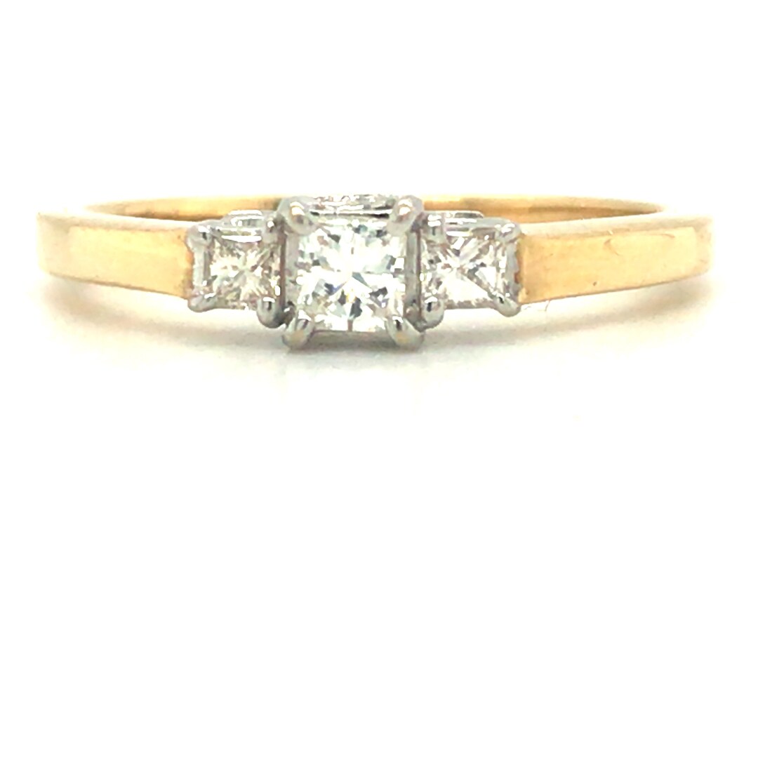 18ct Yellow Gold 3 Stone Princess Cut Pre Owned Diamond Ring - Etsy