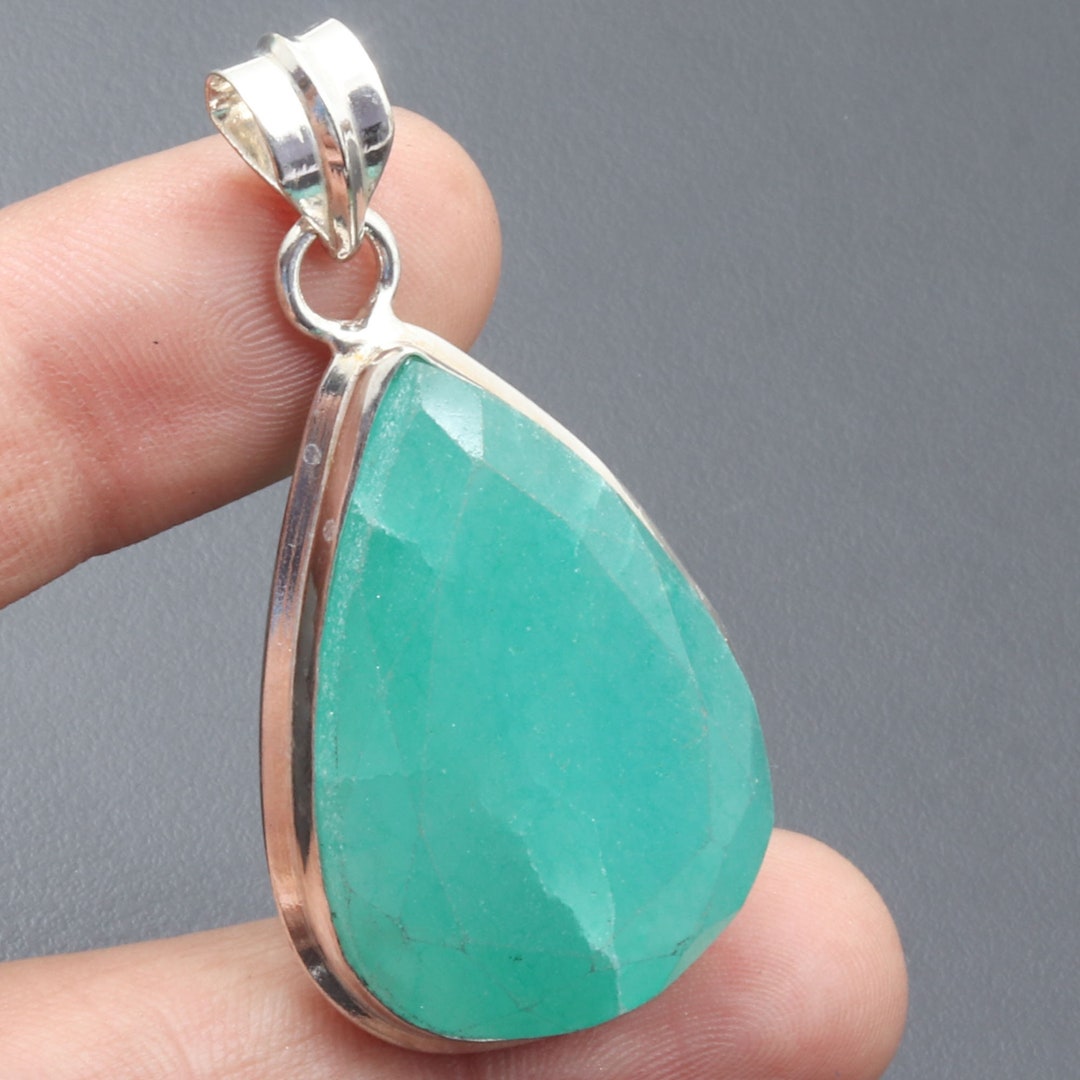 Emerald Quartz Gemstone Pendant Jewellery Necklace Pendant Gift for Her ...