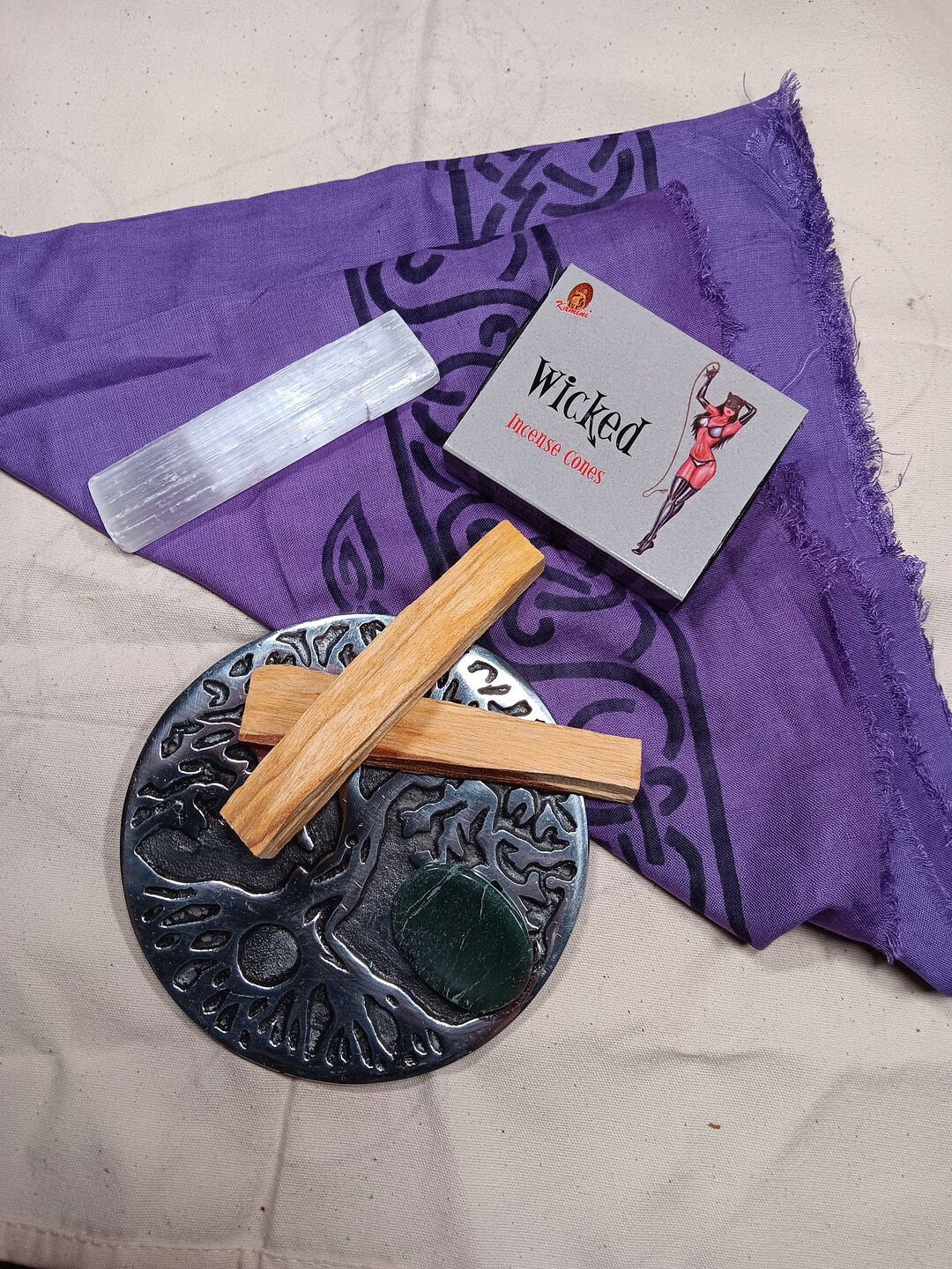 Full Moon Ritual Bag Pre-made Spell Bag | Altar Cloth, Palo Santo ...