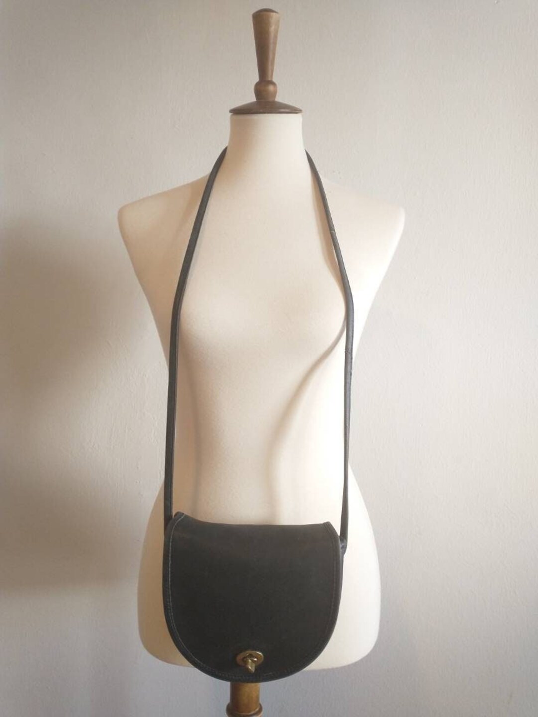 Vintage Classic Black Coach Bag #9995 - Etsy