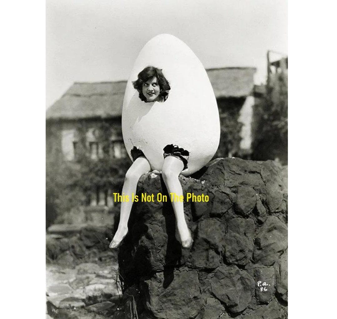 Vintage Easter Costume Humpty Dumpty Strange Weird Spooky Vintage Photo ...