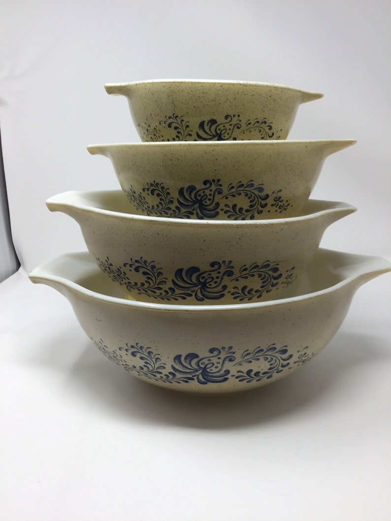 Vintage 1976 Pyrex Blue Homestead Pattern Cinderella Mixing - Etsy