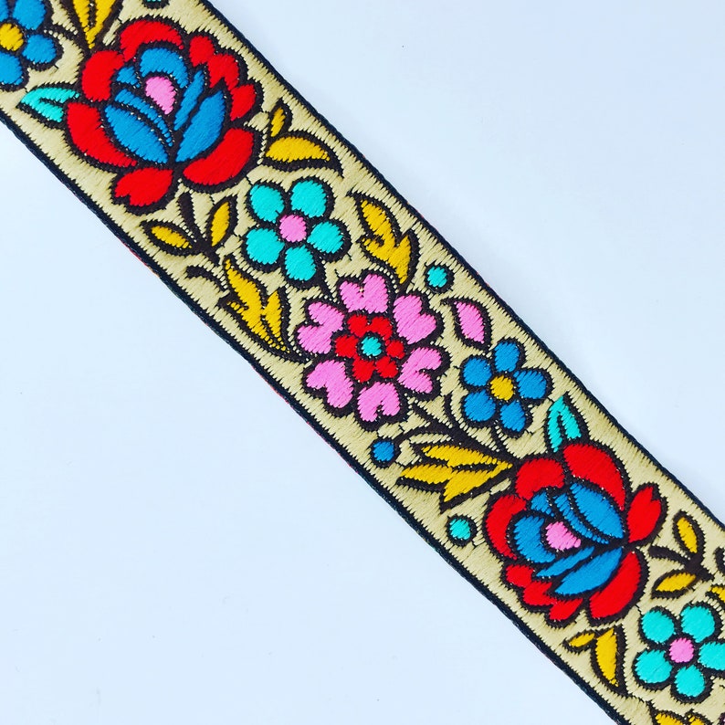 Paisley Design Indian Embroidered Border Crafting Sewing Decorative ...