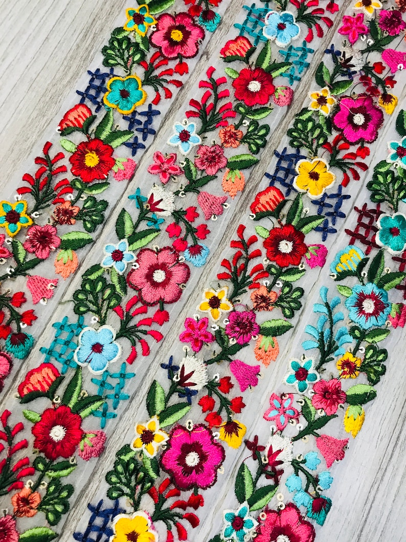 Buy Indian Jacquard Trim Sari Border Trimmings Decorative Ribbon Online ...