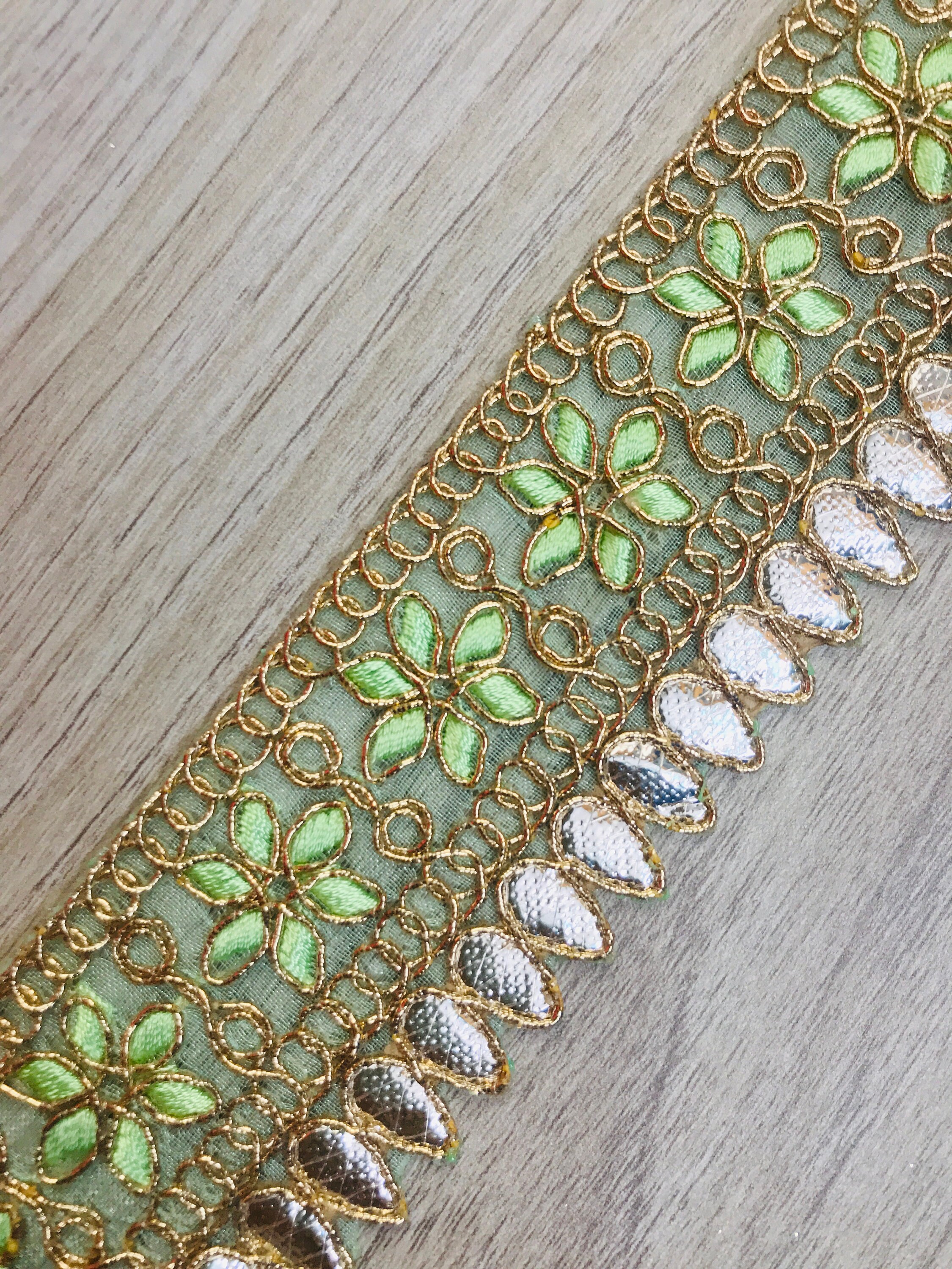 Golden Embroidered Floral Trim Indian Sari Fabric Trim Saree Border ...