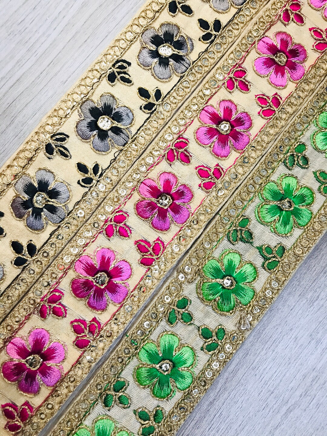 Floral Design Indian Embroidered Border Crafting Sewing Decorative ...