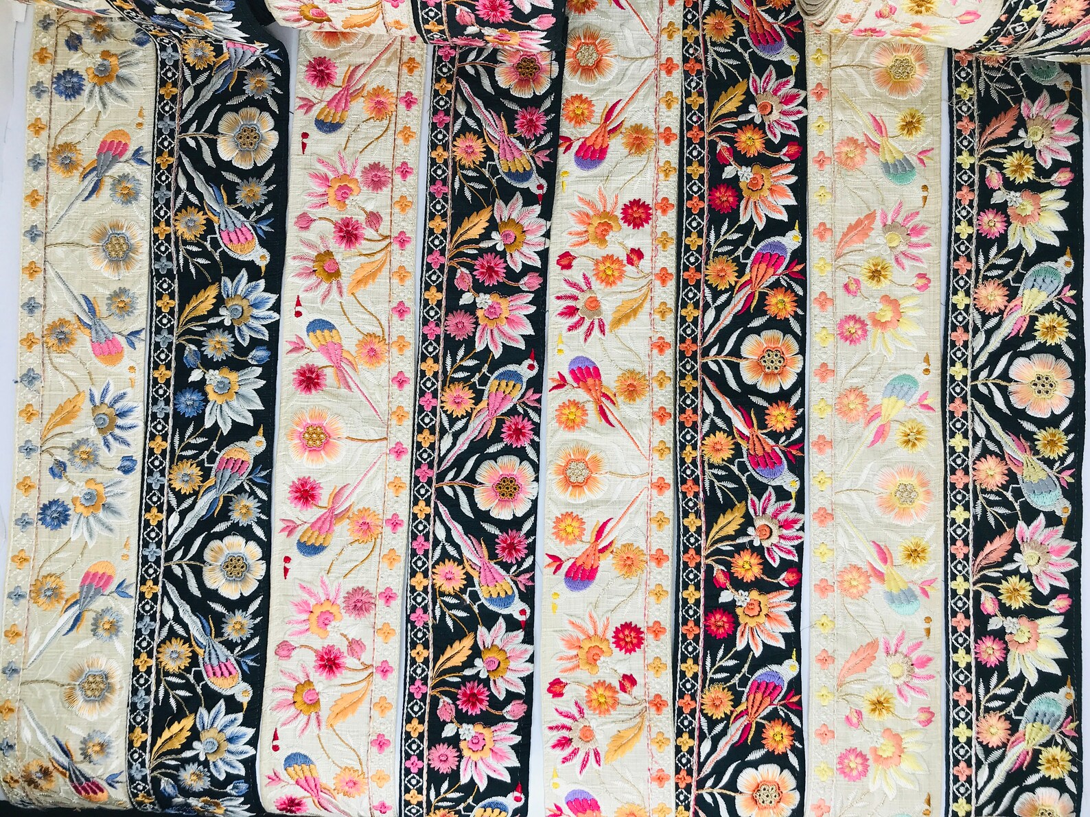 Indian Laces Sari Borders India Trims Boho Silk Saree - Etsy