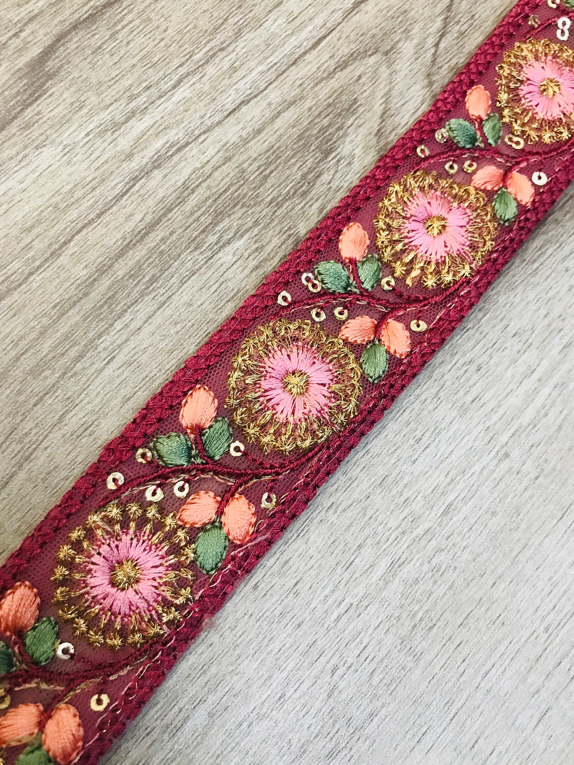Floral Embroidery, Sari Border Indian Trims, Embroidered Sari Fabric ...