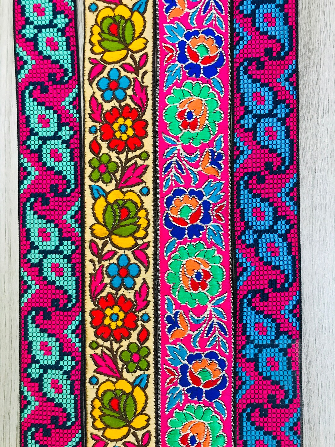 Paisley Design Indian Embroidered Border Crafting Sewing Decorative ...