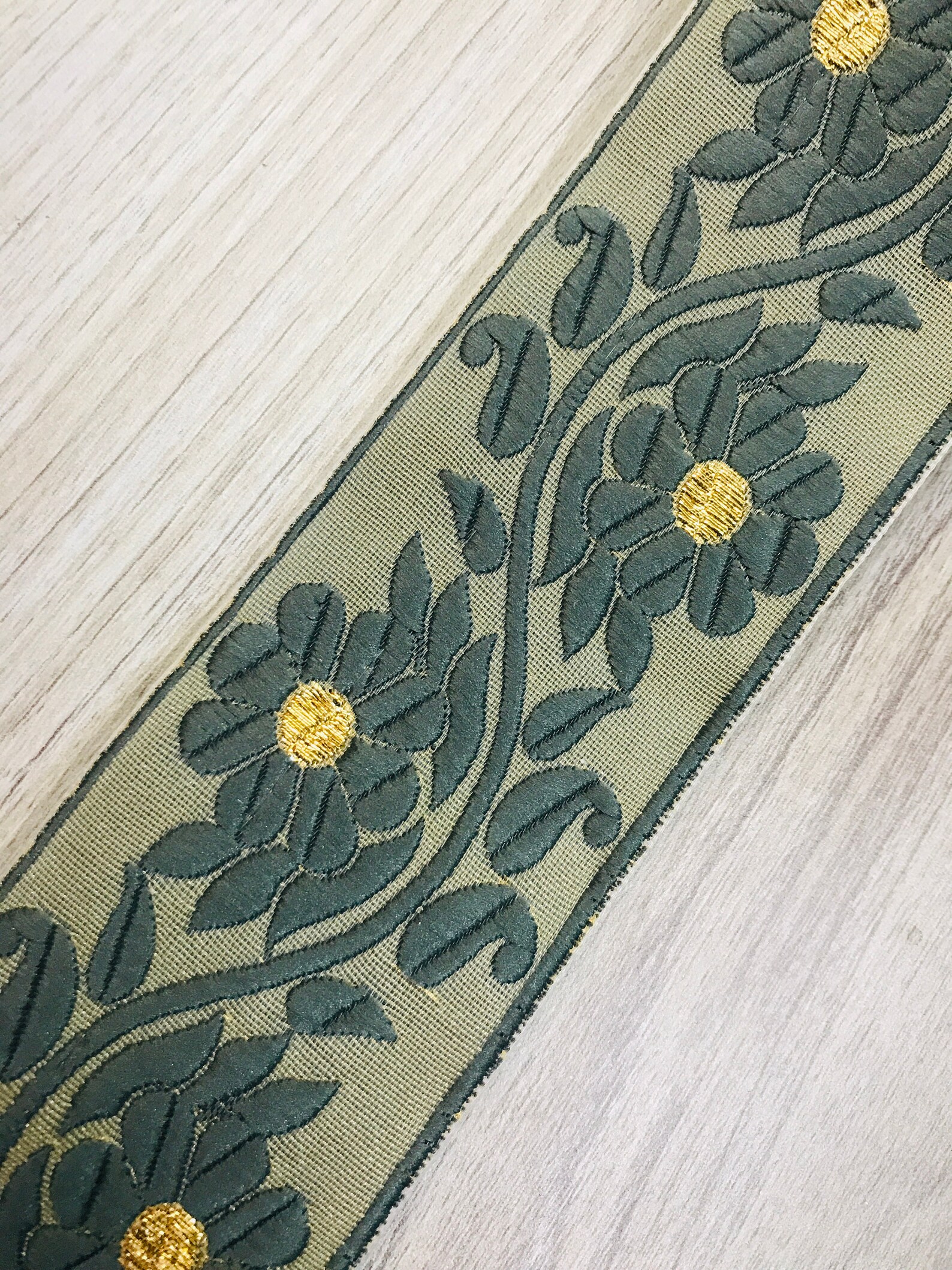Floral Design Beautiful Trim Embroidered Border Crafting Sewing ...