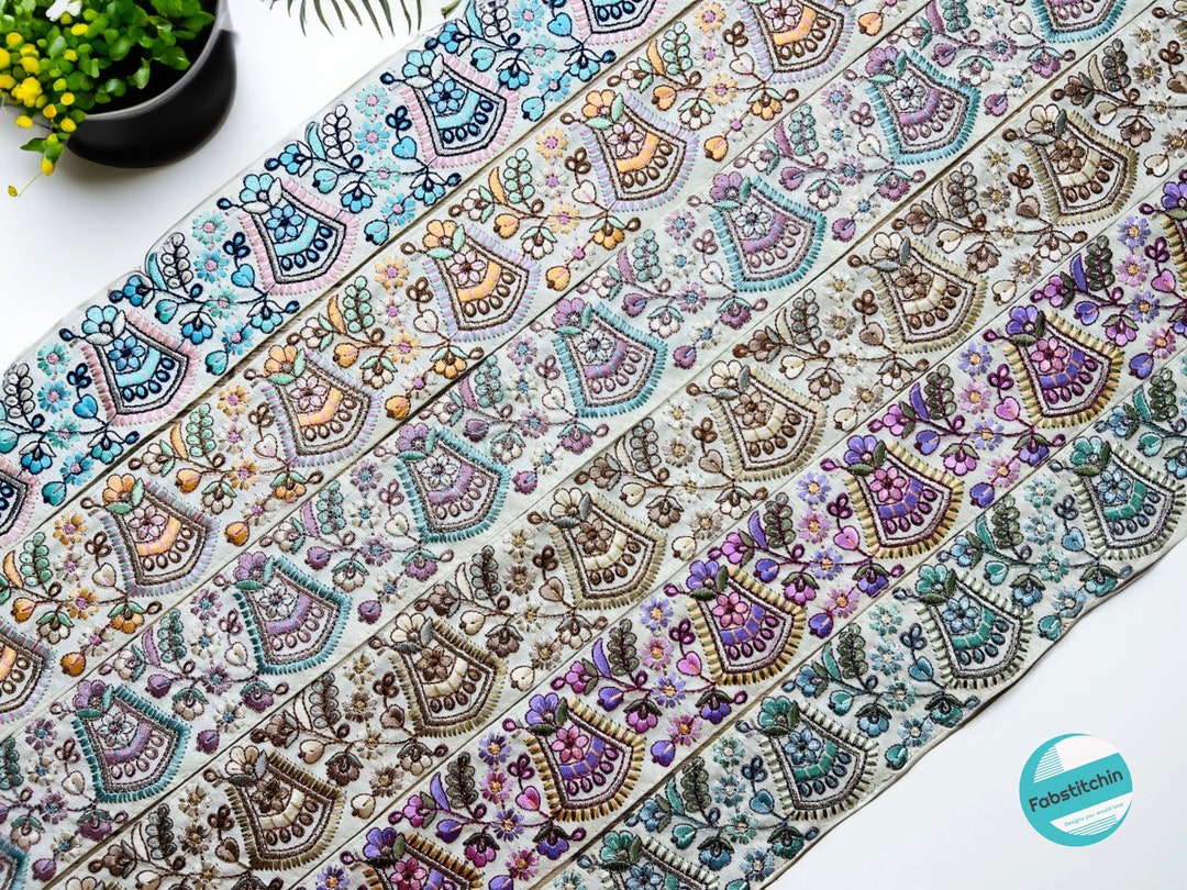 Indian Embroidery Fabric Sari Trim Embroidered Saree Ribbon Border Lace ...